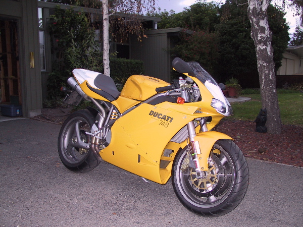 Ducati 748の話：mogera weblogg